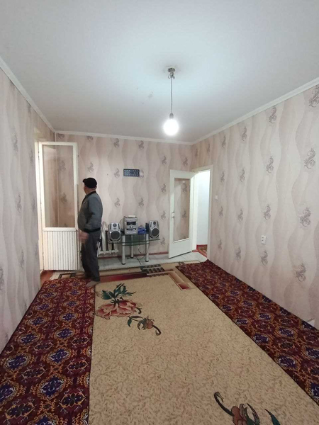 Васходдан 1 хона 2 хона килинган уй сотилади