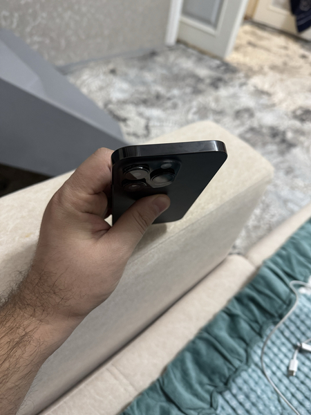 iphone 14 Pro  black
