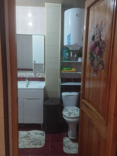 KVARTIRA 
Frunza massiv,Sayohat töğrısida 4 xonali( obkomskıy dom)
