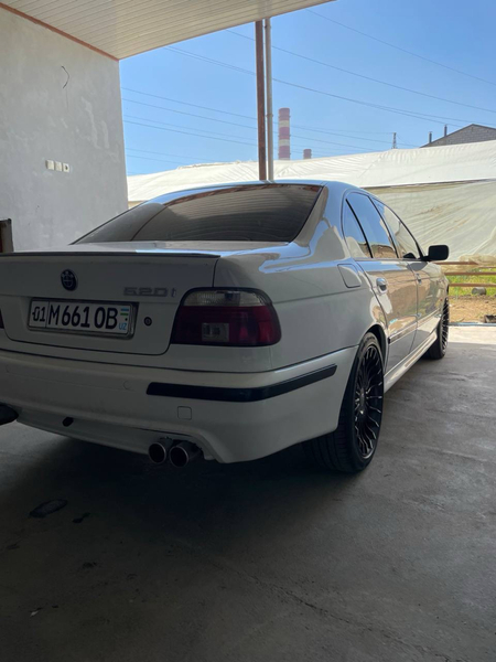 Bmw e39 1998 yaxshi xolatta