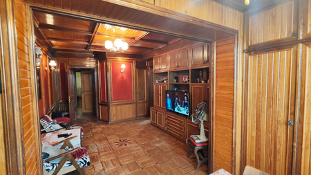 Срочно  М.ГОРЬКИЙ 4-х КОМНАТНАЯ 124кв.м. (ARG)