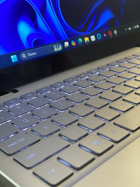 Dell inspiron 10 Core i7 1065G7