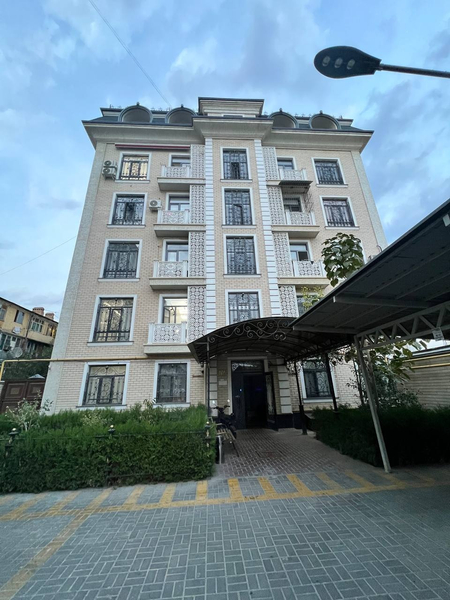 Продаётся 3 комн.квартира на Шота Руставели