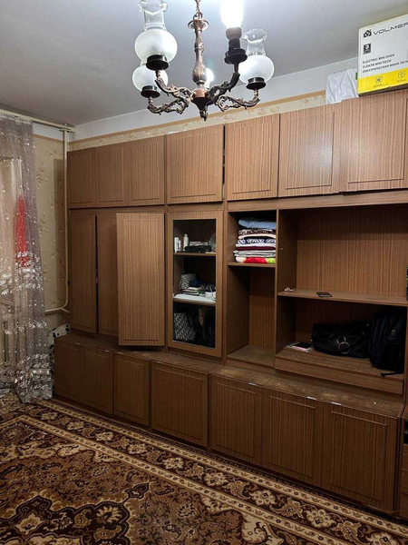 Продается добротная 3/3/4 квартира в кирпичном доме 77 серии. ЮА-18 кв