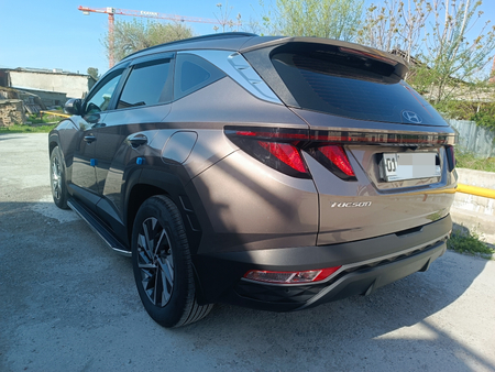 Продаю свой автомобиль HYUNDAI TUCSON.