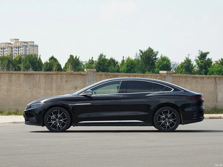 Byd Han IDM 701