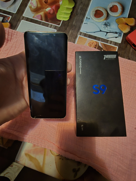 Samsung s9 4/64gb