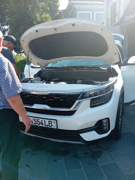 Kia seltos sotiladi