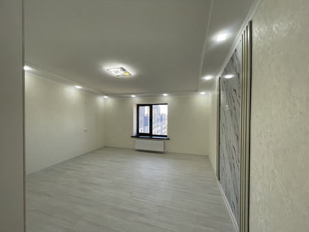 Sotiladi 3xonali Garden city Navoiy