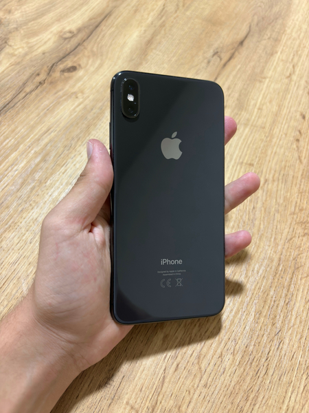 Продам iPhone Xs Max 256 Gb в идеальном состоянии