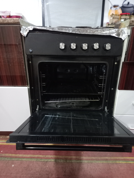 Газ плита IDEAL.
