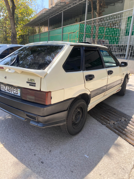 Lada 09 sport car