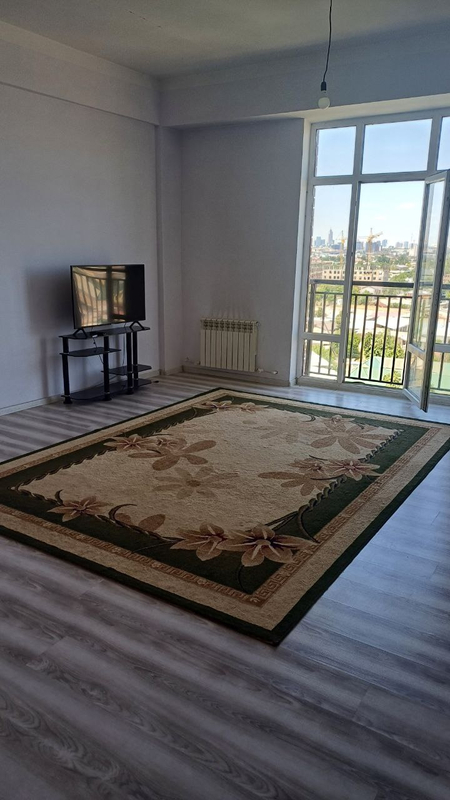 Срочно продаю. Новостройка. рядом ДУСТЛИК метро