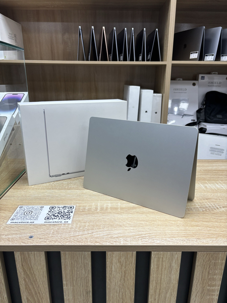 Macbook air 2022 M2 8/256Gb