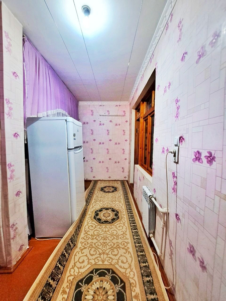 Срочно! 3 xona 4 xona qilingan kvartira sotiladi Navoiyda