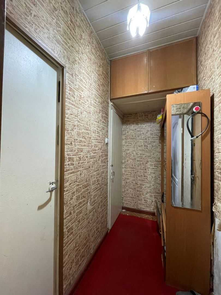 Массив Ялангач  1-комнатная квартира, переделанная в 2 комнаты (J3305)