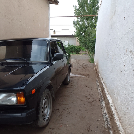 Ваз 2105 LADA 03 матор 5 скорс.
