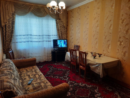 Продам квартиру в Ц-28 за кинотеатром Гунча. 2/4/5