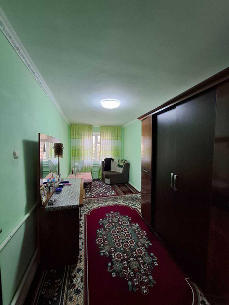 Farg\\\'ona sh. Dokanal 5A Kanechka 3 xonali kvartira sotiladi.
