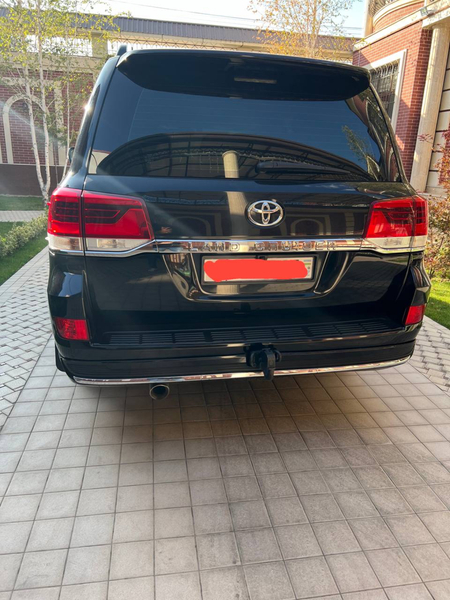 Продается Land Cruiser 200