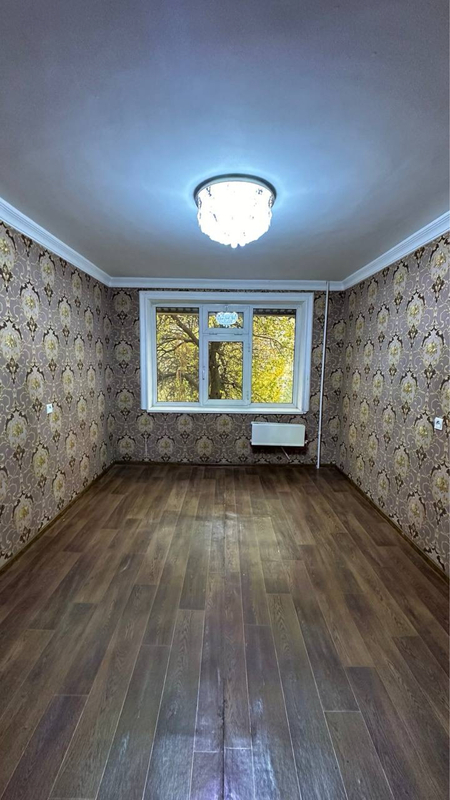 Продается 2 ком. Квартира на 2 этаже в Саттепо ор. Базарчик