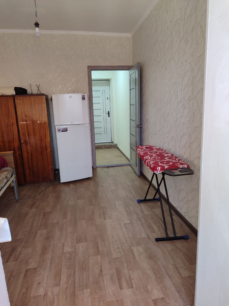 СРОЧНО продам 1ку на Максим Горького!