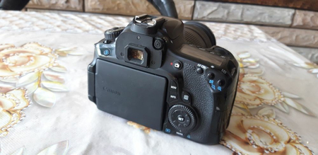 700D фото апарат, 350 $