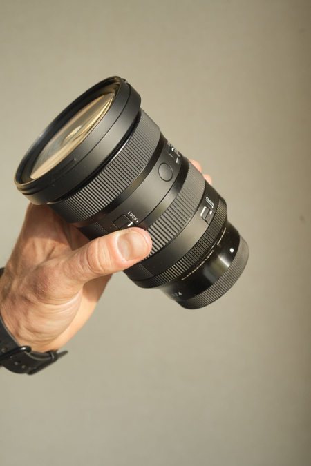 объектив Sigma 24-70 mm F2.8 DG DN II Art, для камер Сони e-mount.