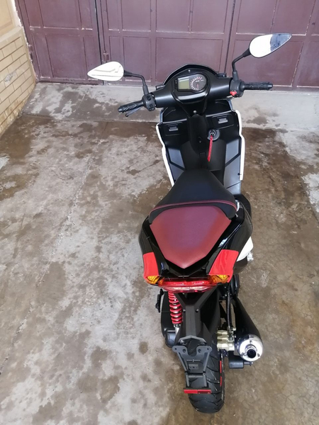Скутер benelli 400куб