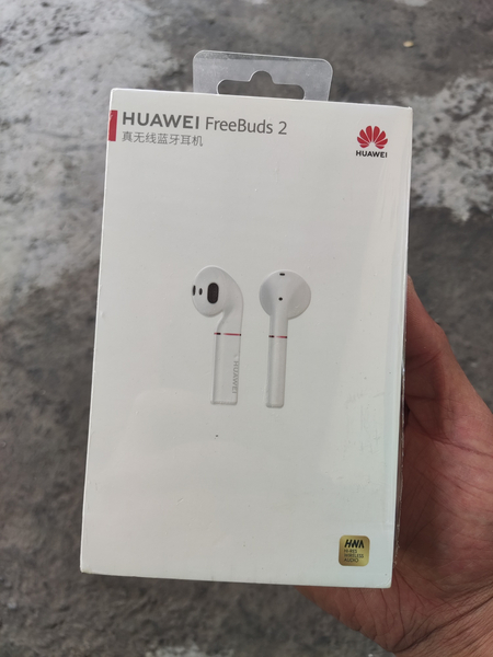 Продам наушники Huawei Freebuds