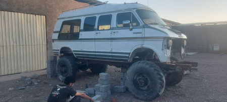 Продаю проект внедорожный микроавтобус 4×4 раздатка блокировки.