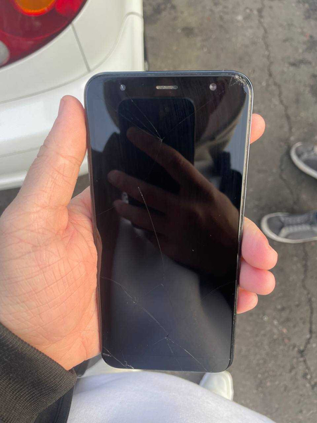 Продаю Samsung J6+