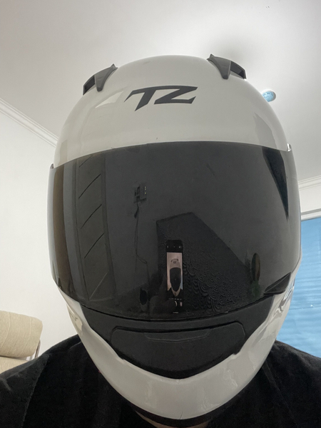 Moto/skuter shlem