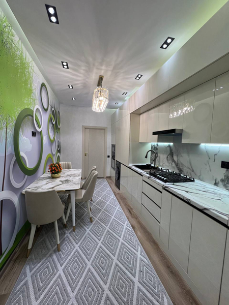 Продам свою квартиру Яккасарай Новостройка 4/3/10 100м2