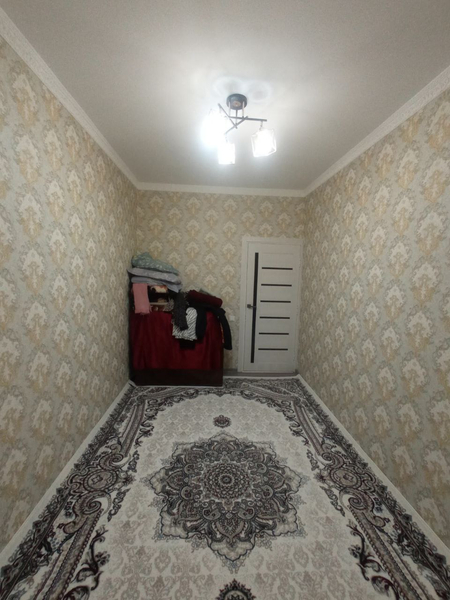 Продаётся 4/4/4 комн.квартира