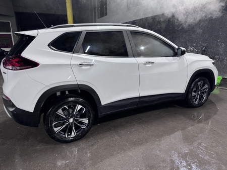 Tracker 2 premiyer 2023