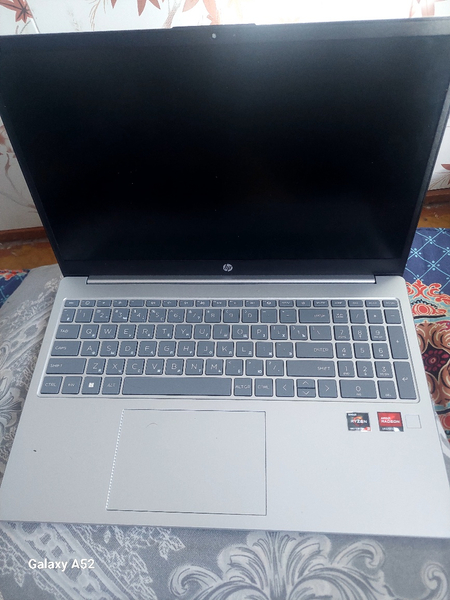 HP Noutbuk sotiladi