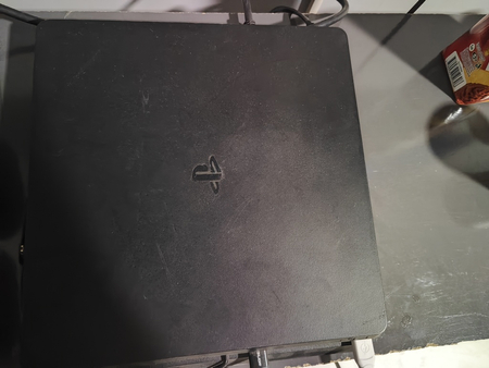 Ps 4 slim sotiladi
