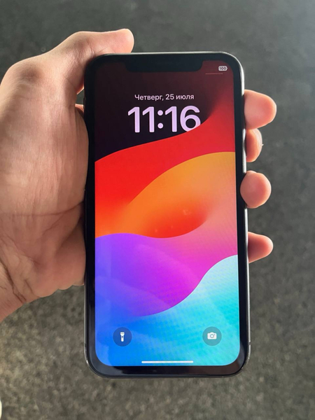 Iphone 11 64gb sotiladi