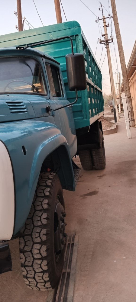 Zil 130 sotiladi