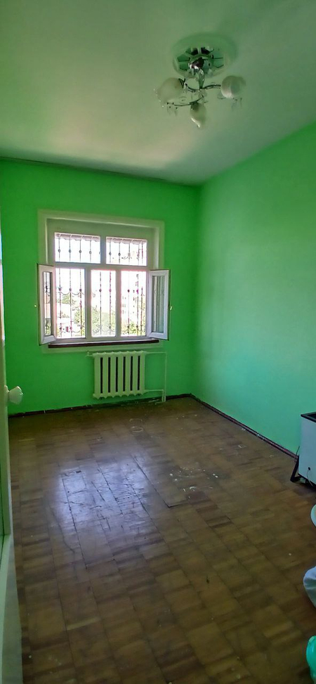 Срочно продается квартира Массив Куйлюк 6 2/5/5 Орр школа №266