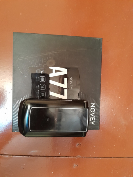 Novey a77 telefoni
