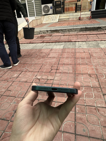 Продается iPhone 15 Pro Max Blue 256г