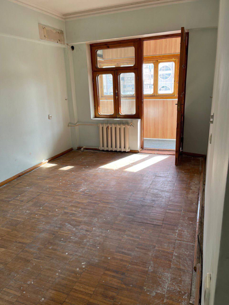 Продается 4-х комнатная квартира ГУМ, Чорсу