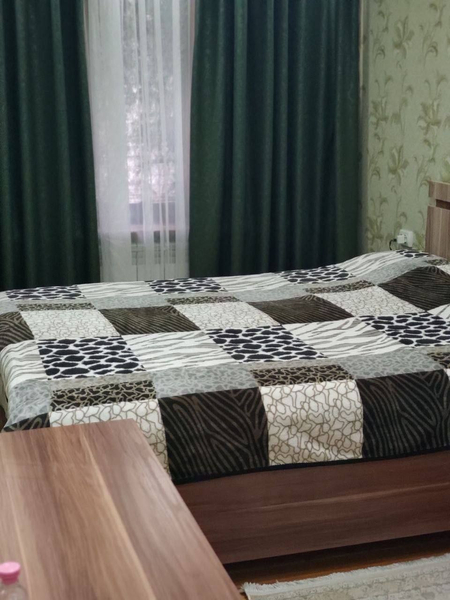 Продаётся квартира 2/2/4 Мирзо Улугбекский район