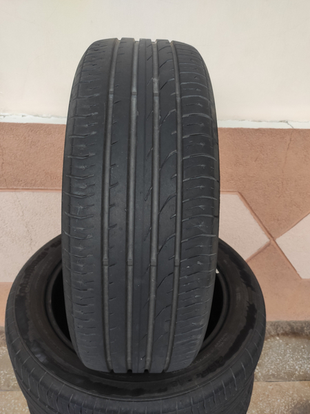Балон,215/55 R 18.  Холати Зур.