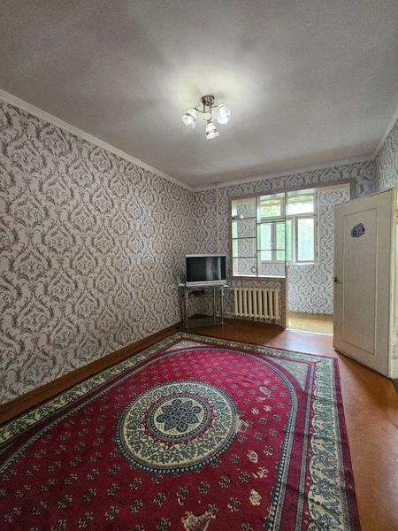 Буюк Ипак Йули 1/2/5. Художники