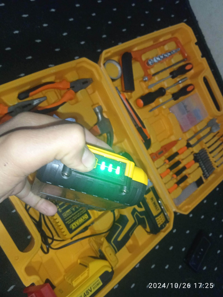 DEWALT orginal drell yangi ishlanmagan matori kuchli
