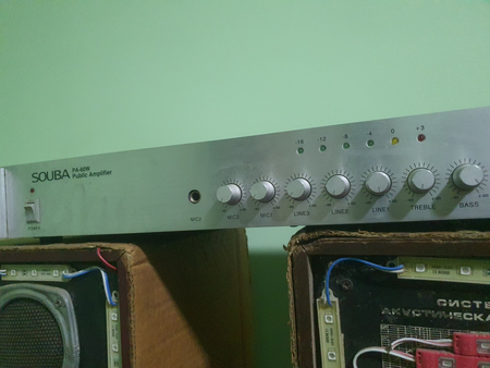 S90 akustika vs usliter mikrofon