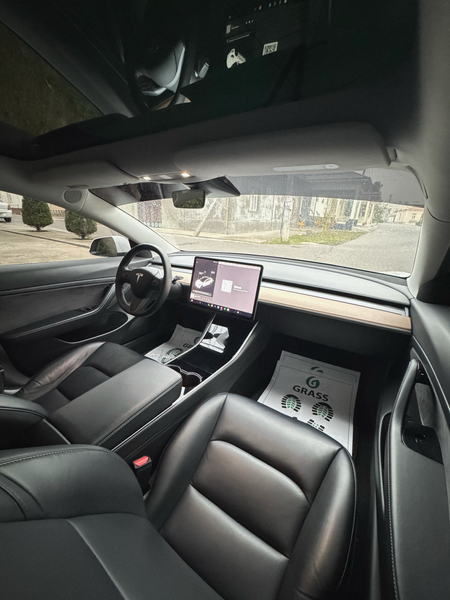 Tesla model 3 Standart Long Range 2021 Состаяние Идеално 100%Топтоза